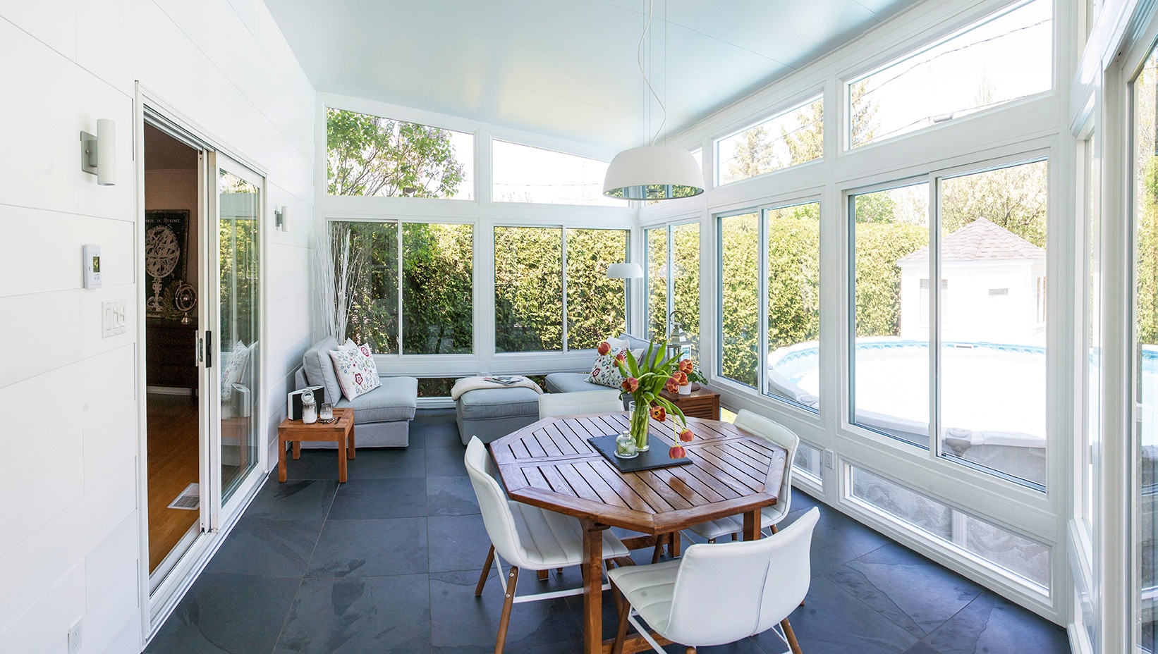 Larose Project: 4-Season Solarium in Sainte-Julie - Solarium Espace de vie